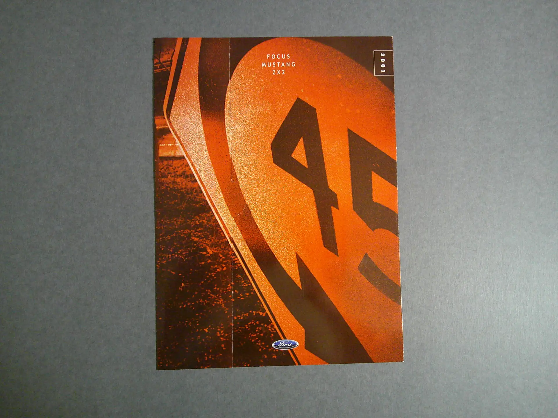 2001 Ford Sales Catalog - Merrick Auto Museum